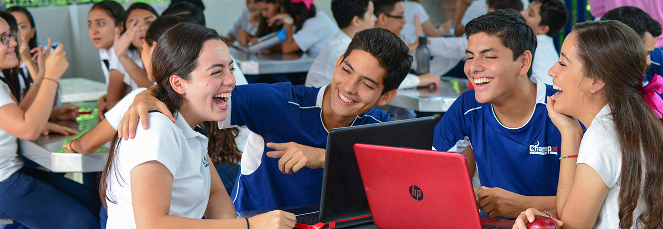 Preparatoria - Colegio Champal | Historias Champal, Historias de Éxito