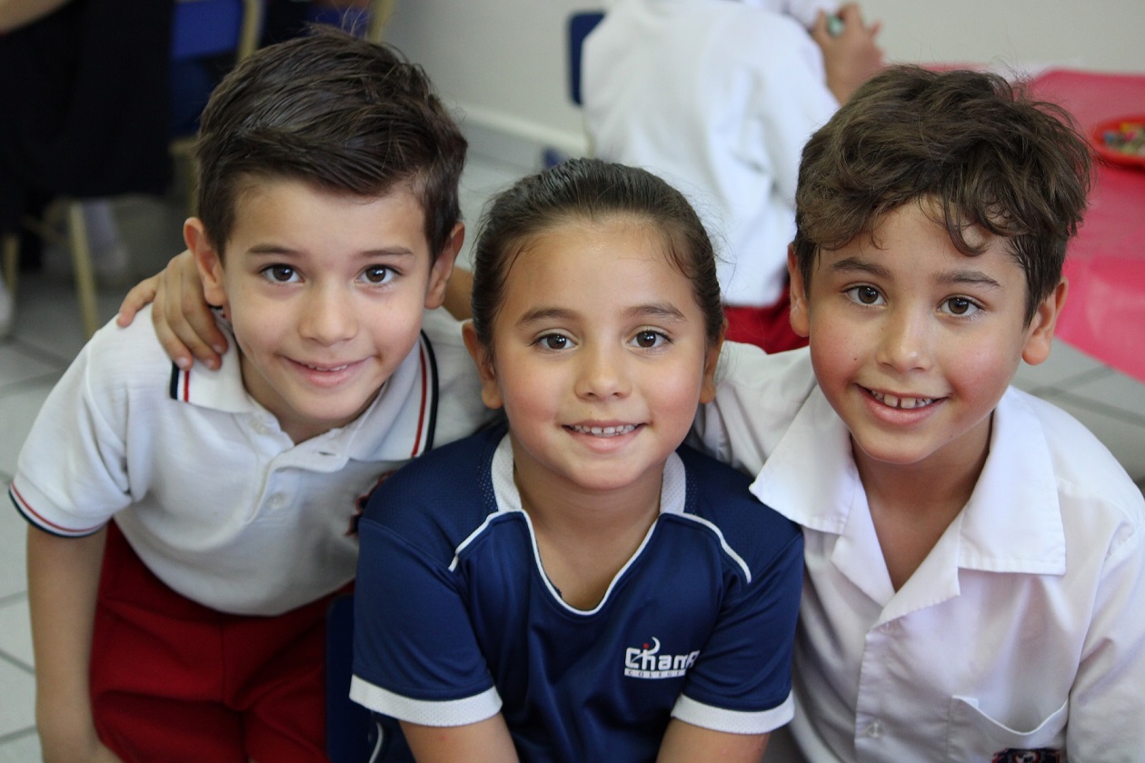 Contactar - Colegio Champal | Historias Champal, Historias de Éxito